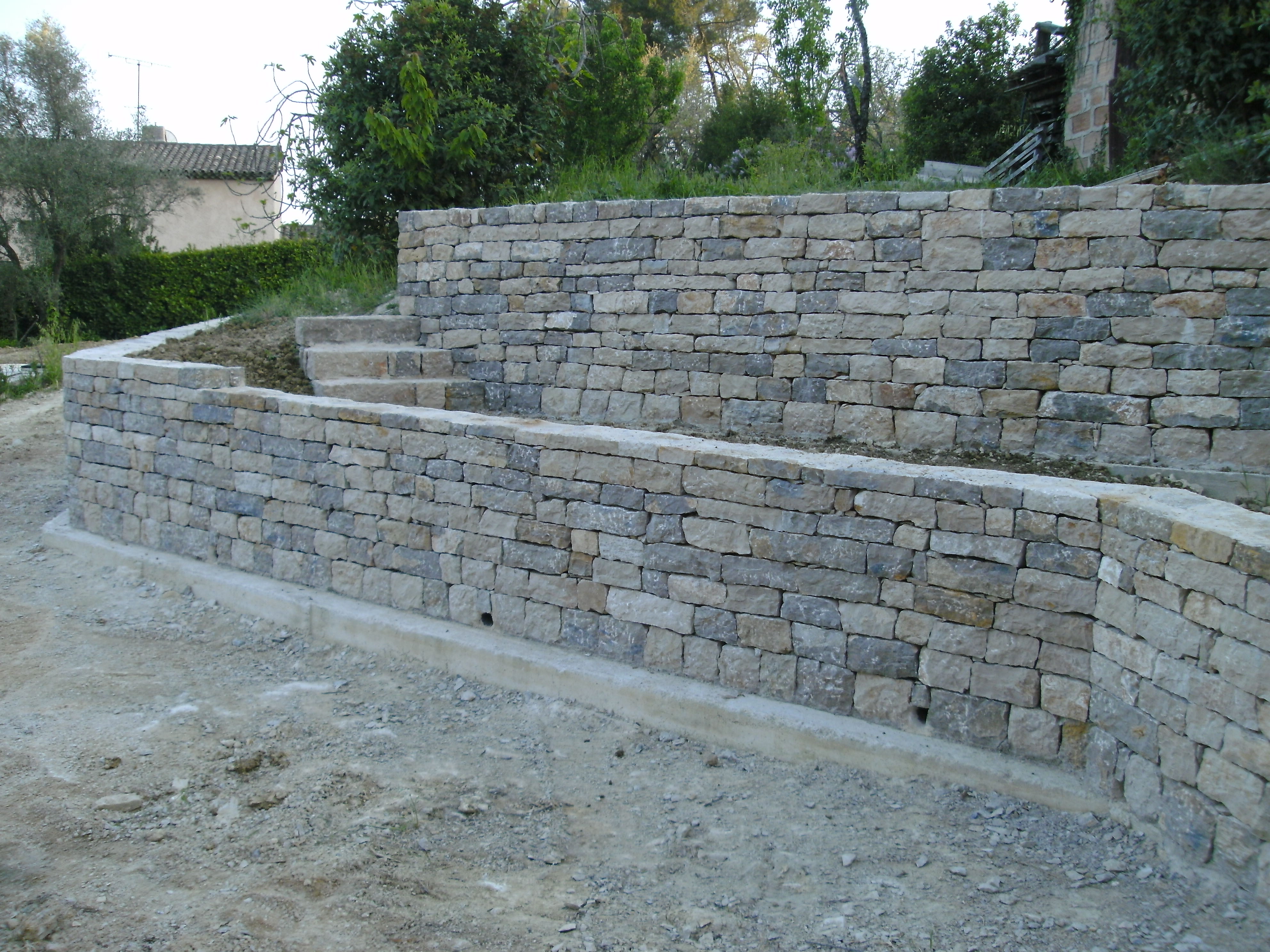 Mur en pierres :: Pierres et Déco