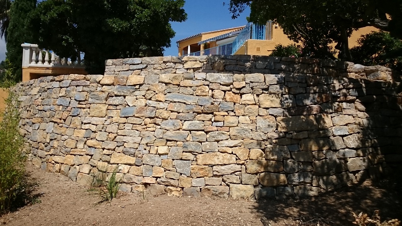 Mur en pierres :: Pierres et Déco